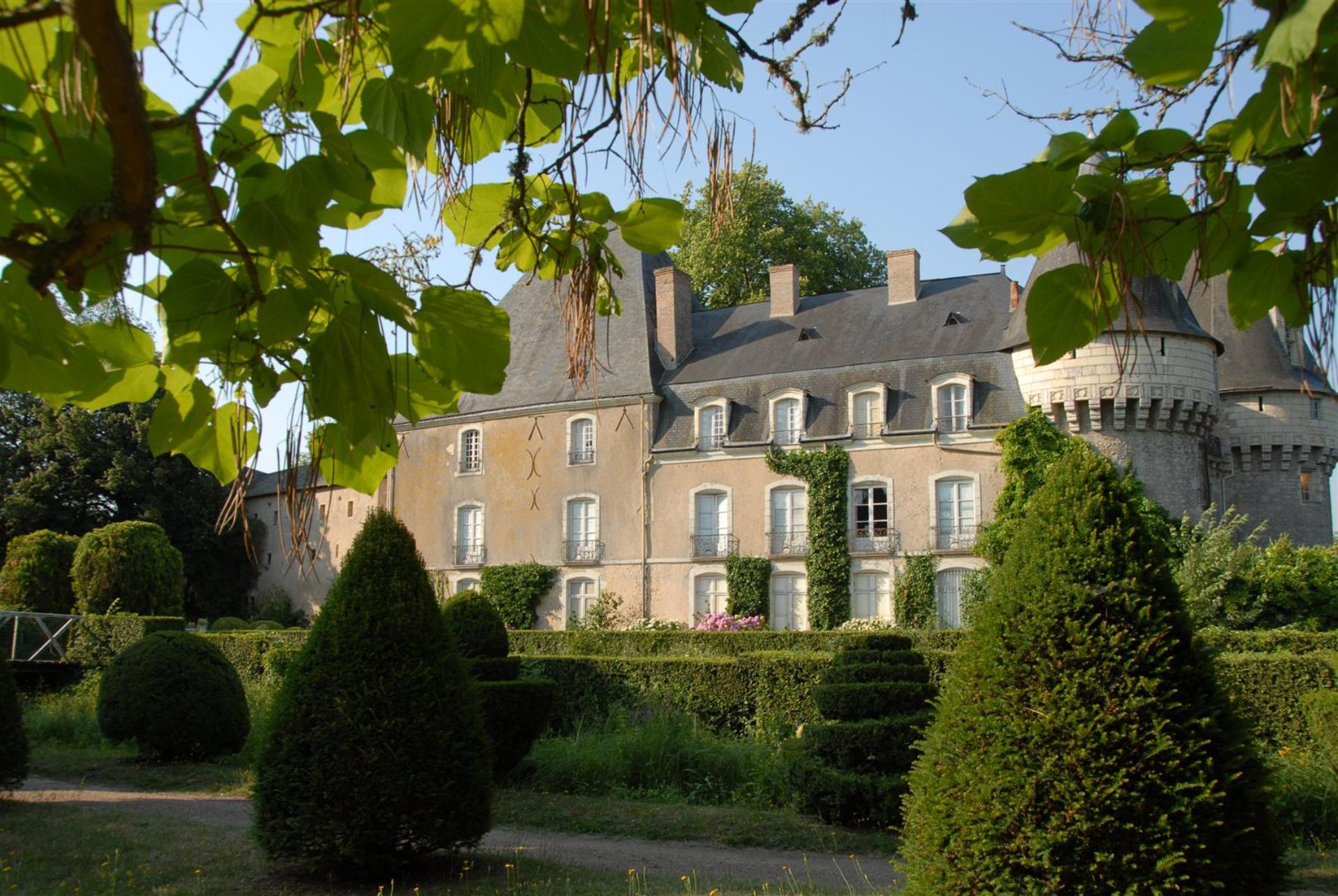 Découvrir les châteaux | Vallée du Loir Tourisme